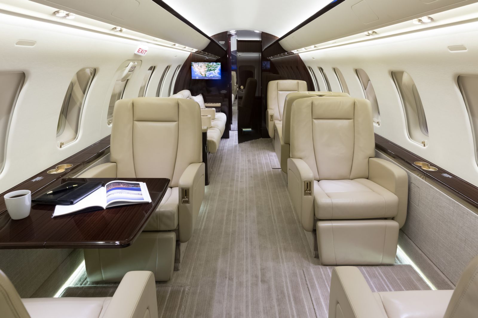 Bombardier CL 605 for sale